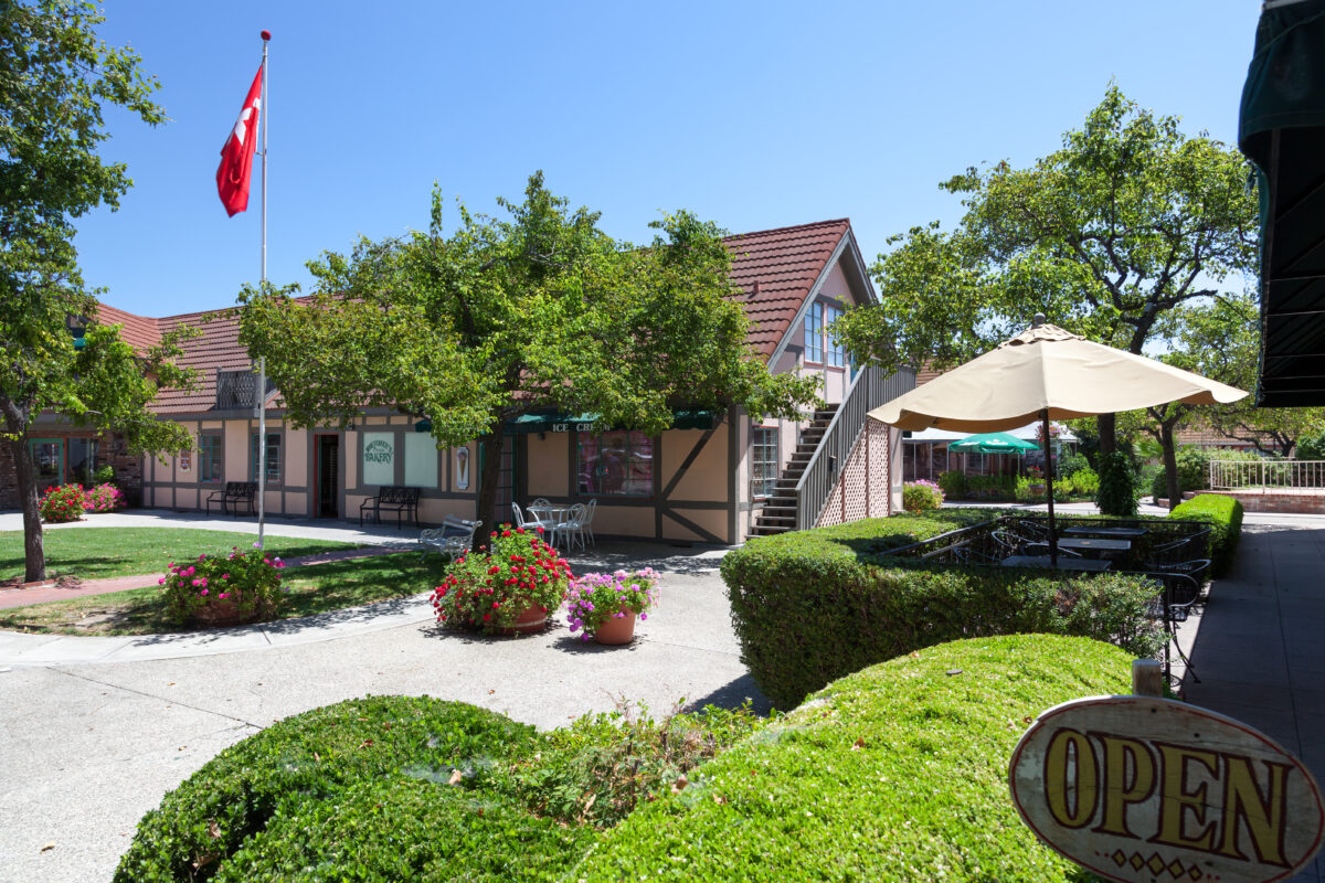 SANTA BARBARA AND SOLVANG TOUR – usaviptours.com